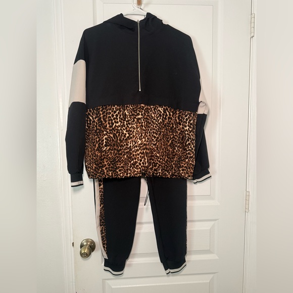 Zara | Pants & Jumpsuits | Zara Black And Leopard Print Tracksuit ...